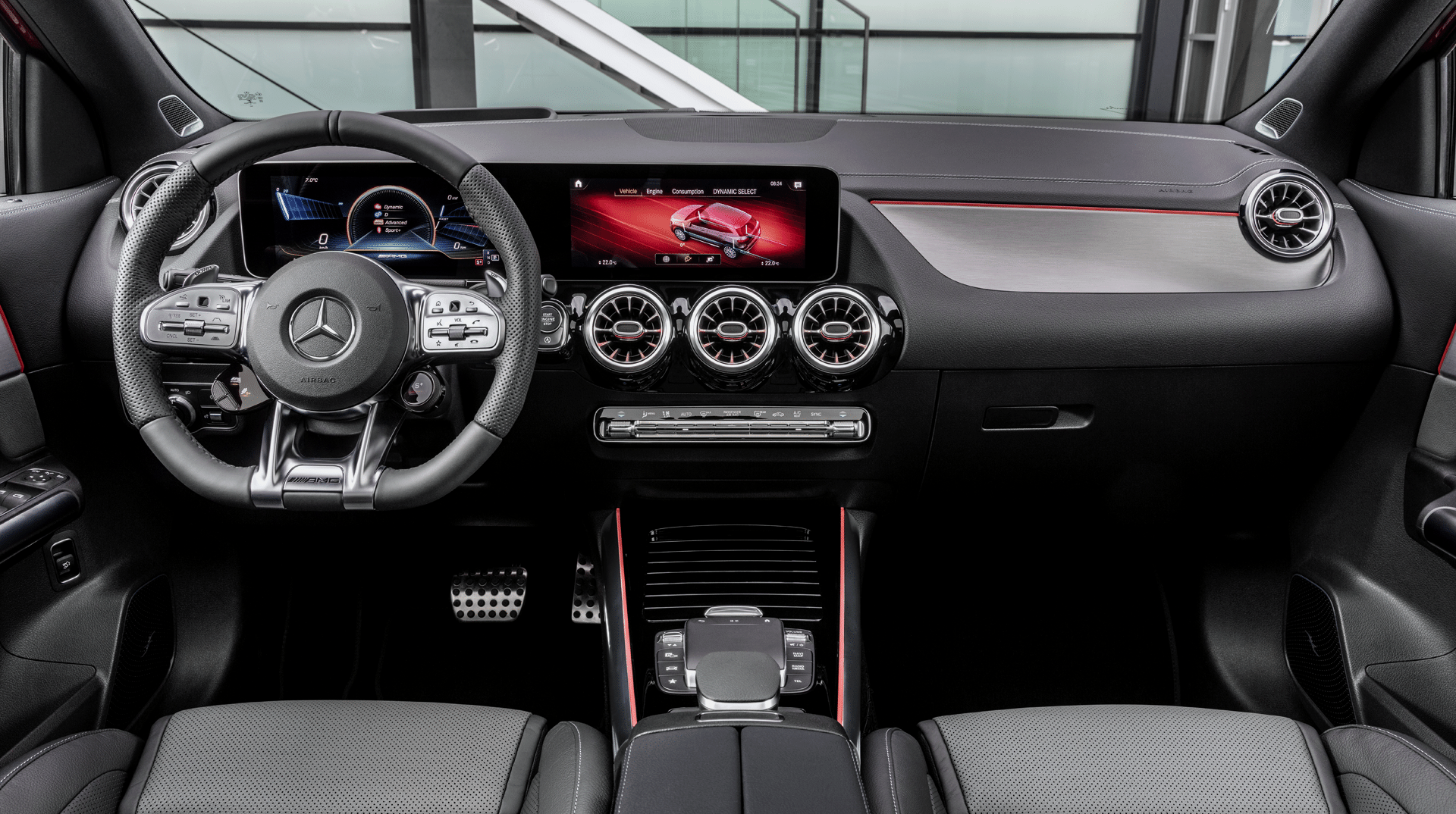 Mercedes-AMG GLA 35 | Compact Performance SUV by Mercedes-Benz